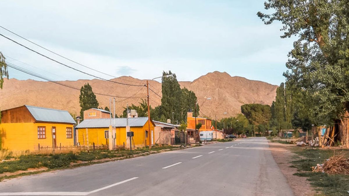 Escapada a un maravilloso pueblo de Mendoza, perfecto para descubrir paisajes únicos