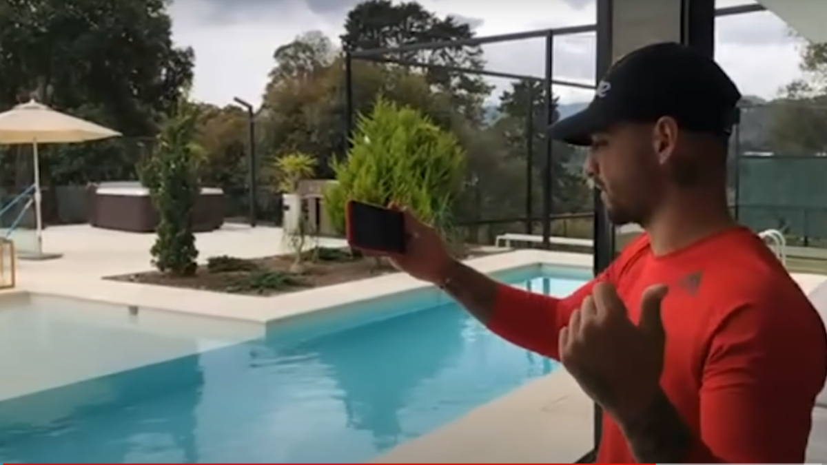 El impactante hogar de Maluma en Colombia: lujo, glamour y un ...