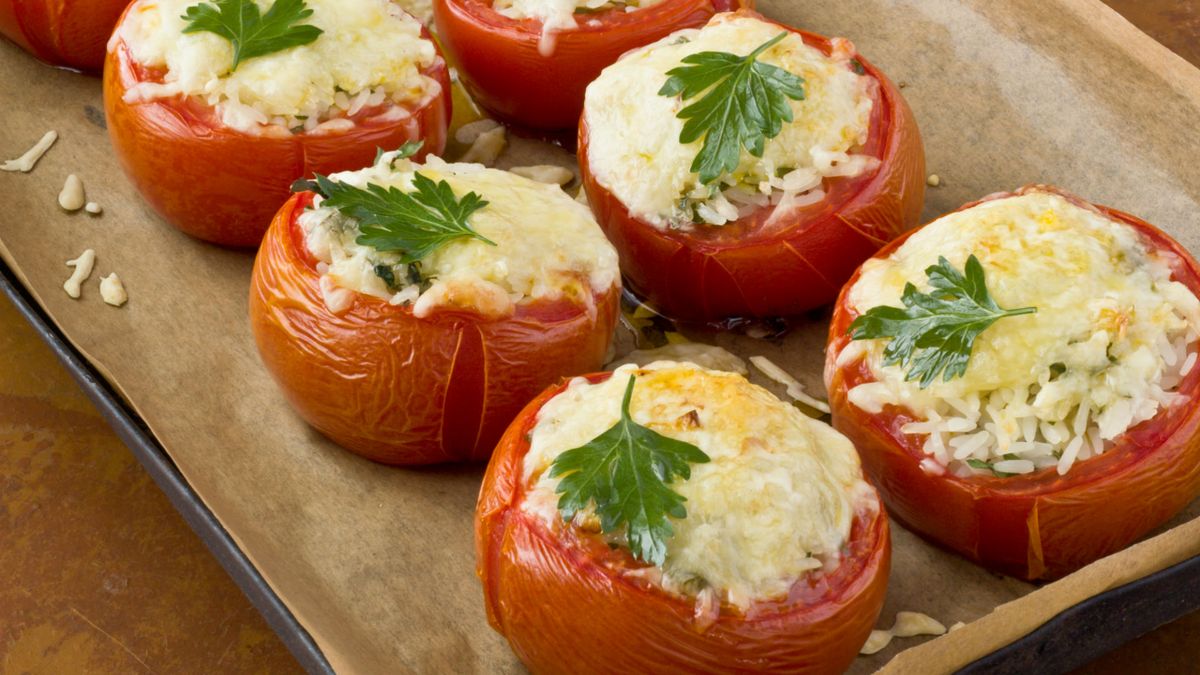 Tomates rellenos: una receta sencilla, refrescante y en pocos pasos