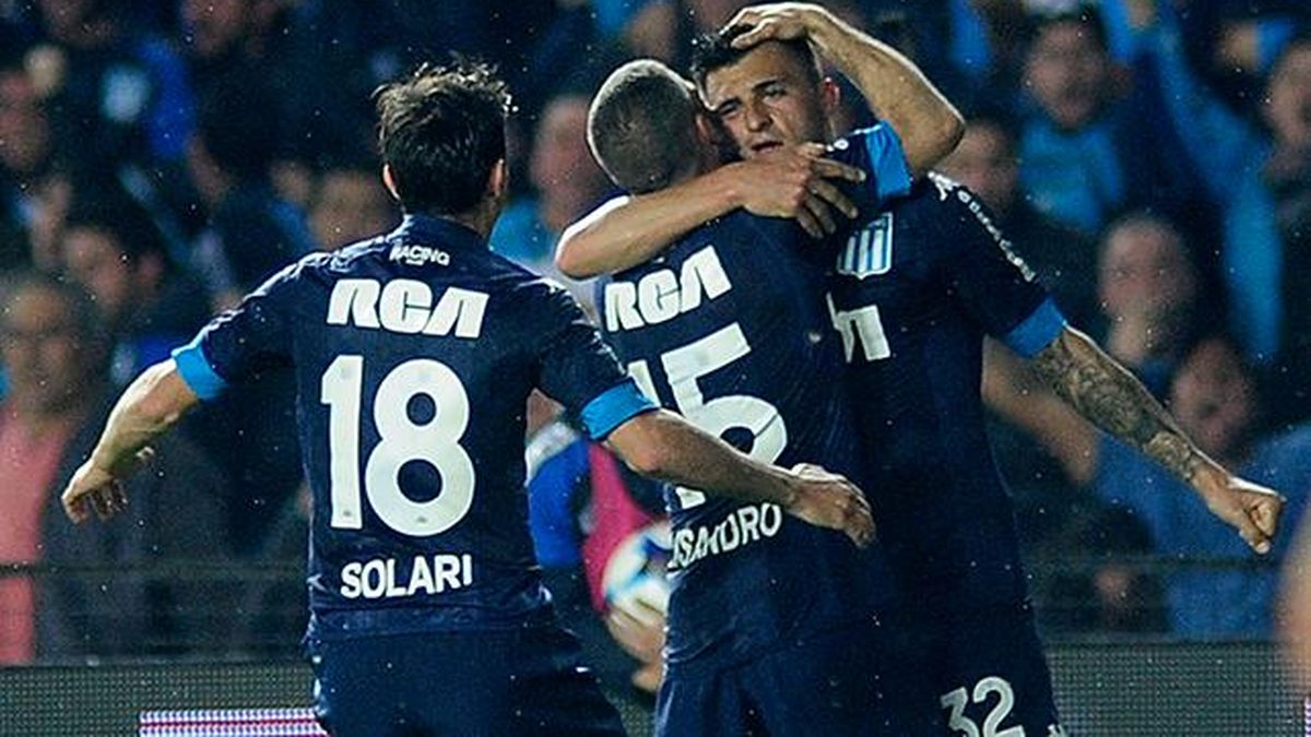 Racing lleva su ilusión a Paraguay
