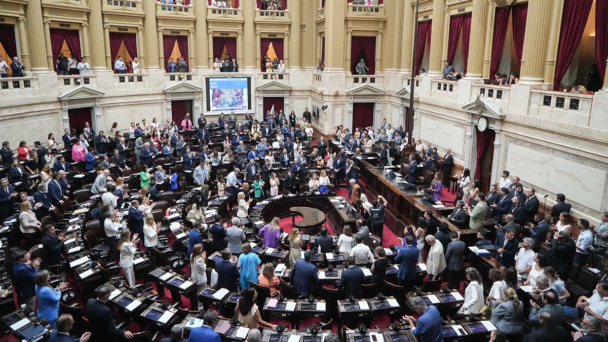 Ley Bases Nuevas Negociaciones Entre El Oficialismo Y Los Bloques