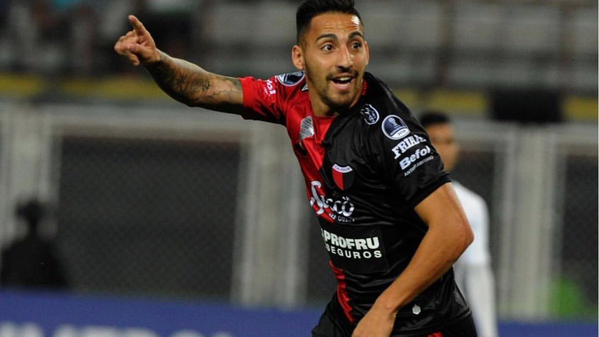 Quién es el ex Colón que se ilusionó con enfrentar a Lionel Messi ...