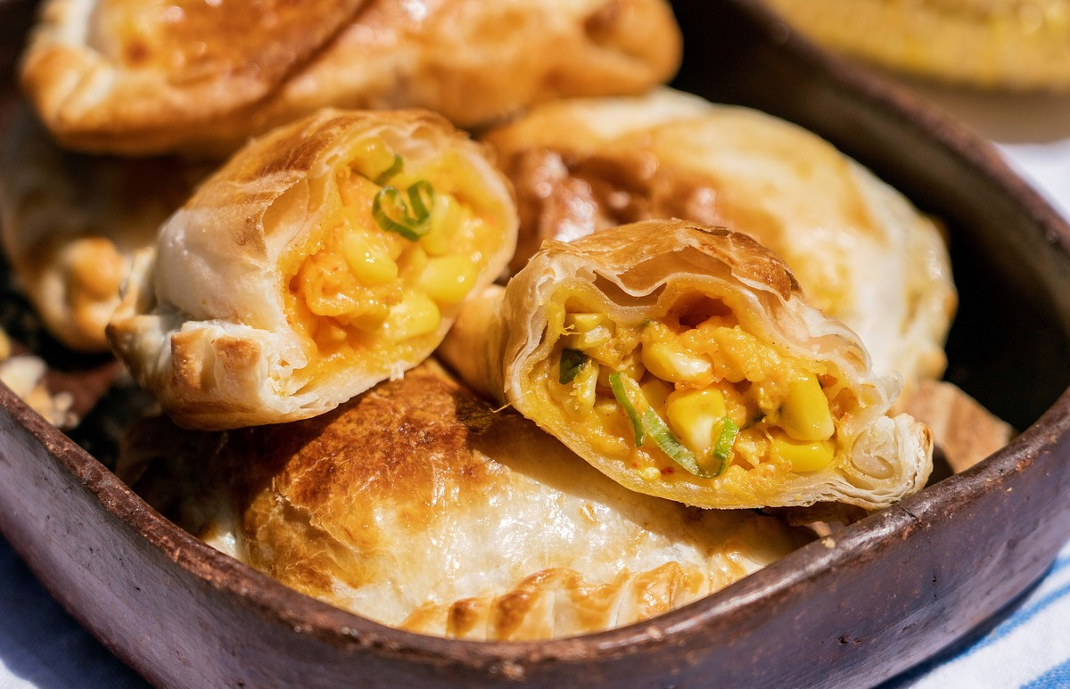 Cómo hacer empanadas de choclo y queso: la receta fácil y con pocos ...