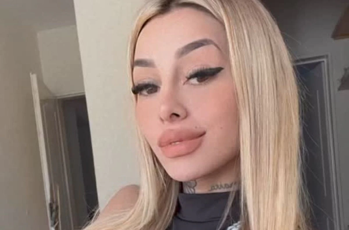 Tamara Báez se adelantó al verano y posó con una malla ultra cavada