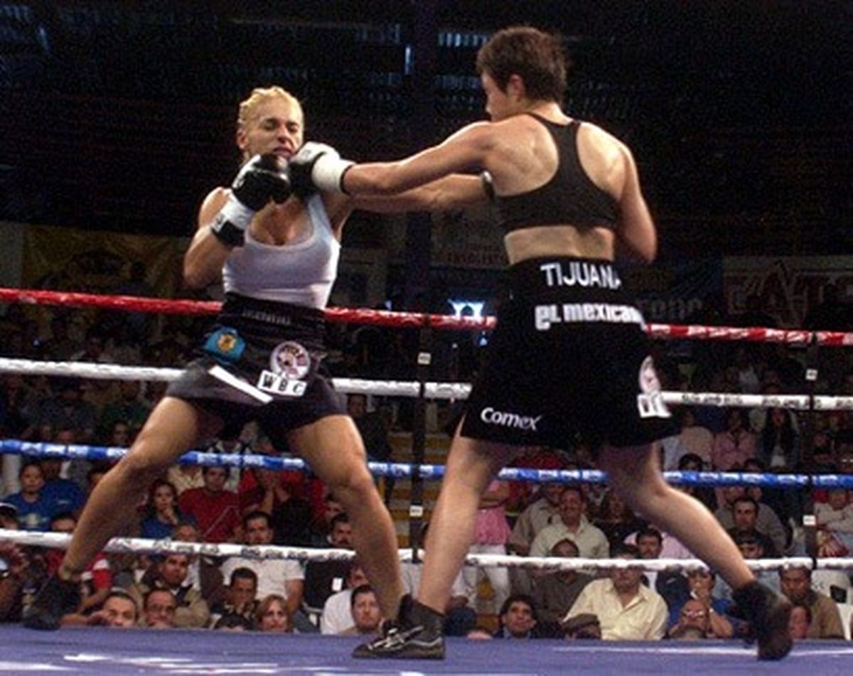 Una vida en fotos: la carrera deportiva y política de Locomotora Oliveras