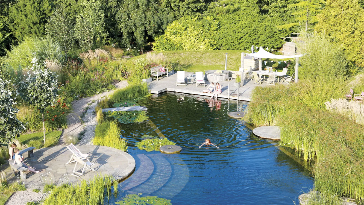 Piscinas ecológicas para tu casa: sin cloros ni productos químicos