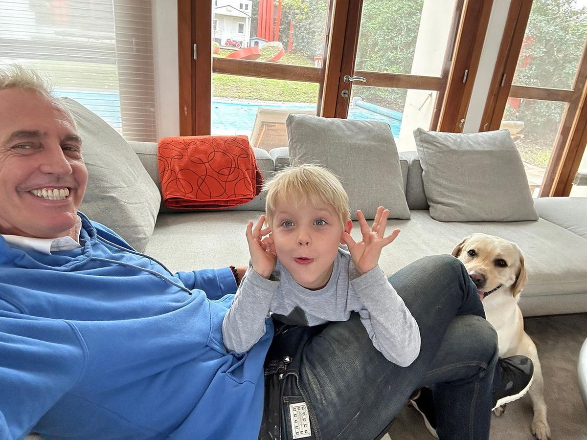 La sorpresa de Marley: su perro sonrió para una foto familiar y se ...