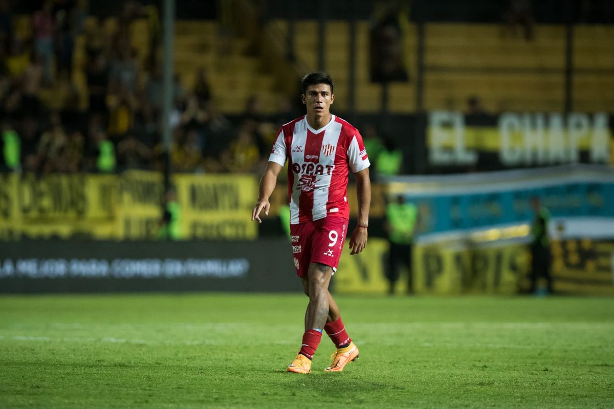 Unión de Santa Fe acordó el pase de Junior Marabel a un club del exterior