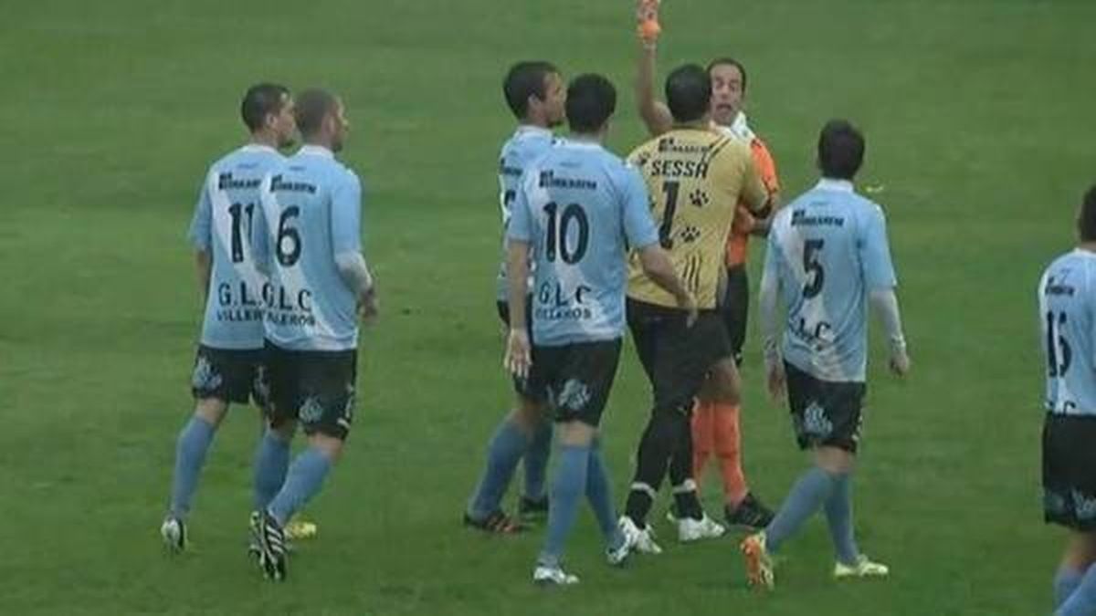 Sessa: “Barraza se pasea en sunga por el vestuario”