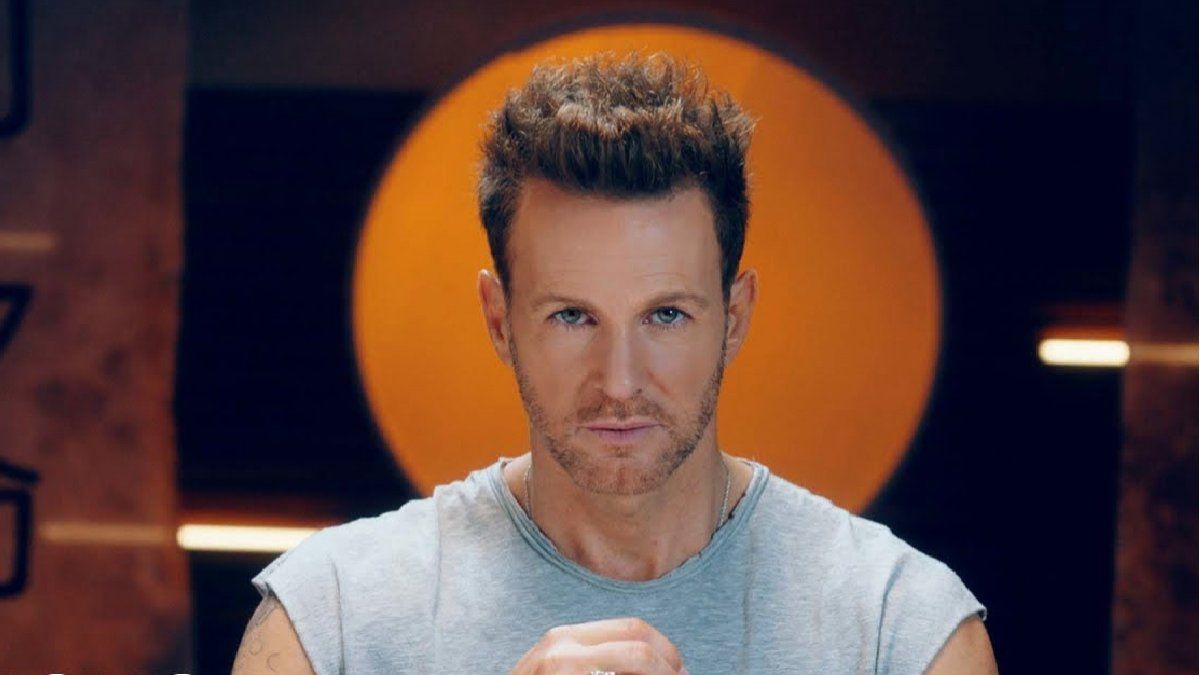 Axel llega presentó su nuevo single: Solo por hoy