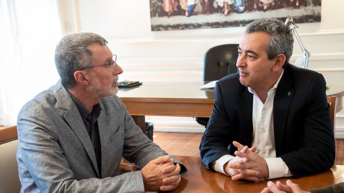 Seguridad: el ministro Rimoldi y el intendente de Rosario coordinan ...