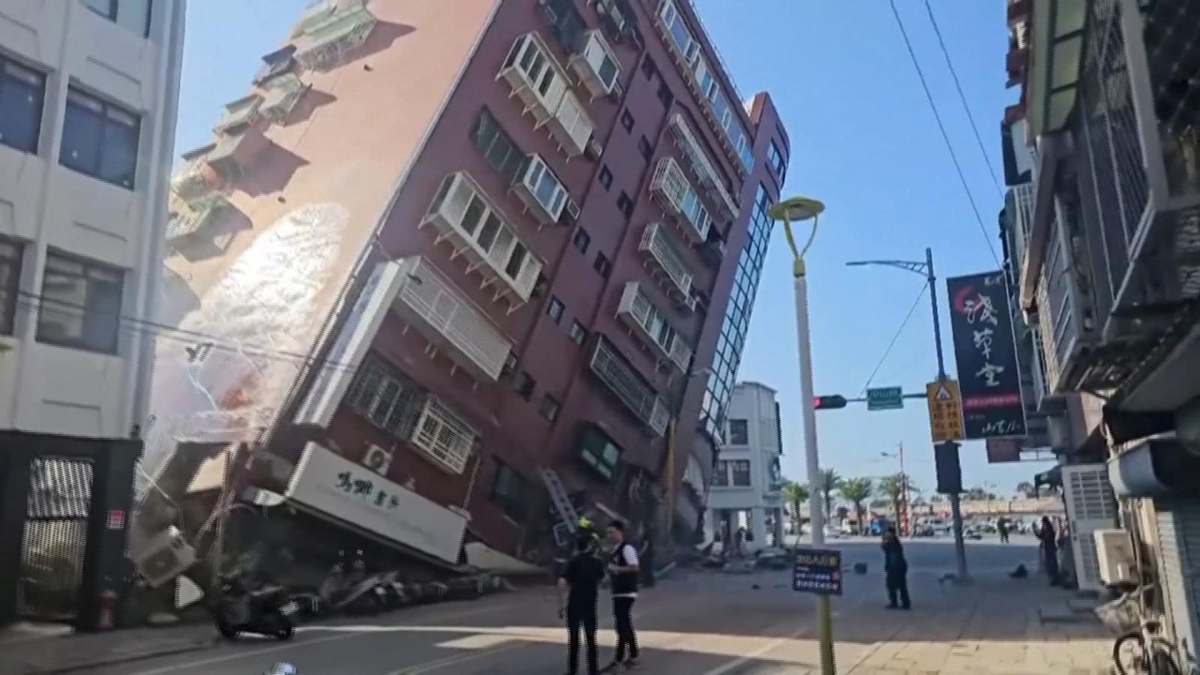 Un tremendo terremoto afectó a Taiwán: hay mucha gente atrapada