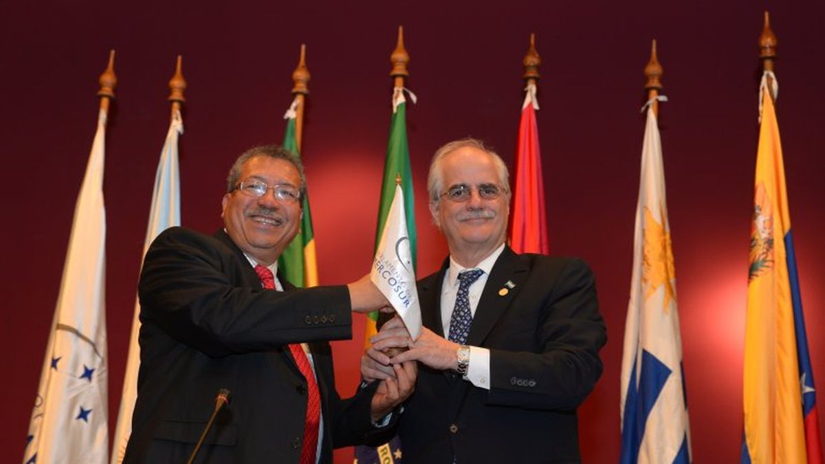 Jorge Taiana asumió como presidente del Parlasur