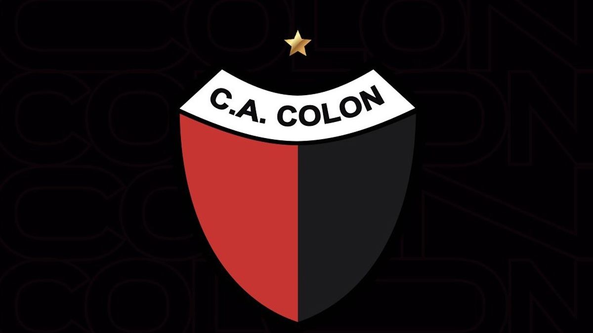 Aparecieron afiches de Colón Campeón por toda la ciudad