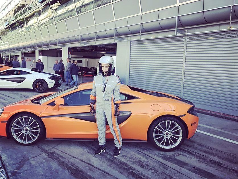 Wanda Nara: ¿De modelo a piloto de autos?