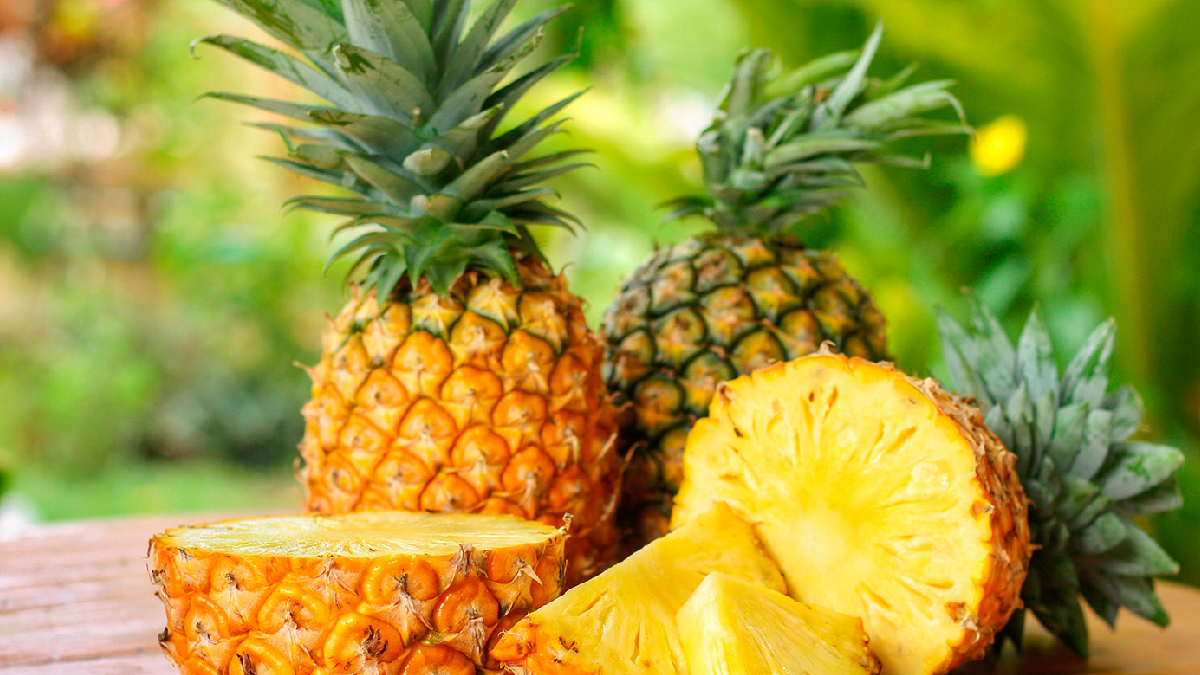 Los beneficios para tu salud de comer ananá en la noche