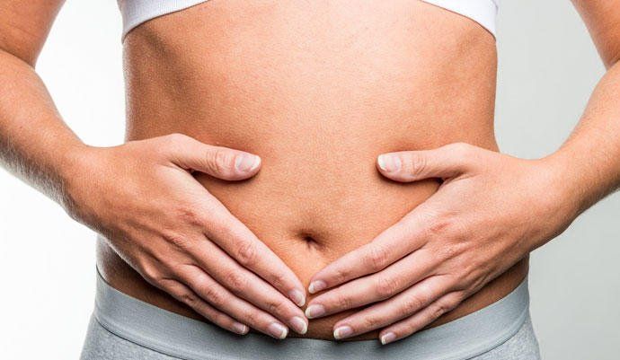 Cómo combatir la hinchazón abdominal
