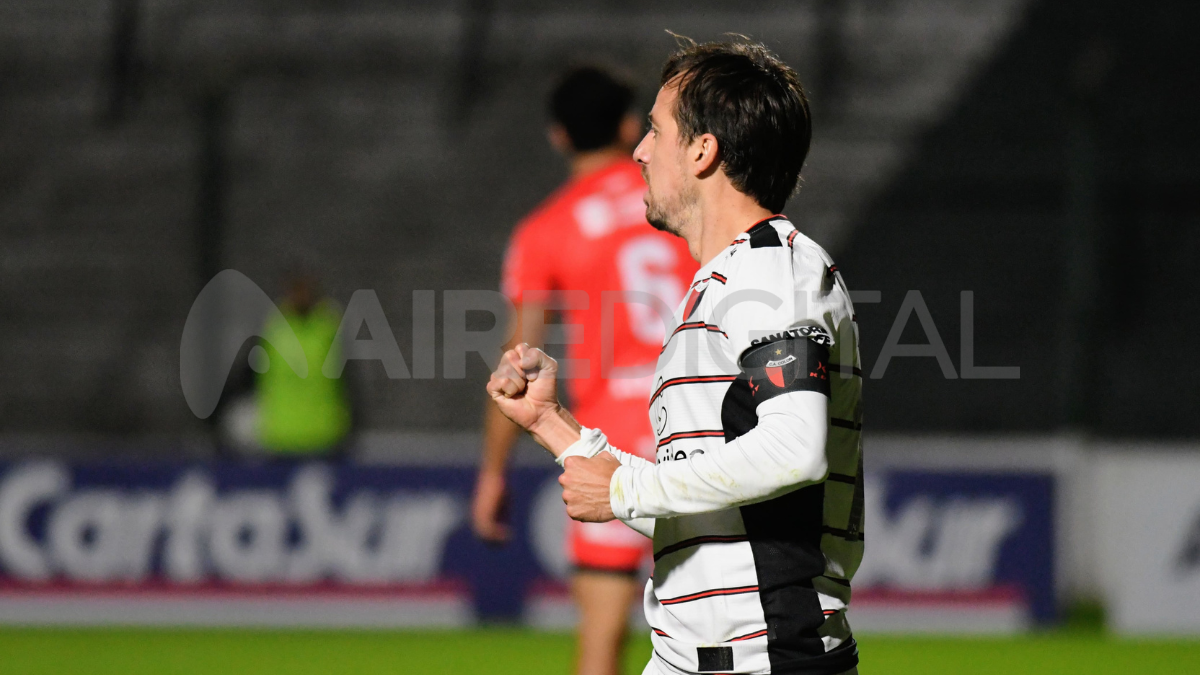 La REVELACIÓN que hizo Christian Bernardi tras el triunfo de COLÓN por ...