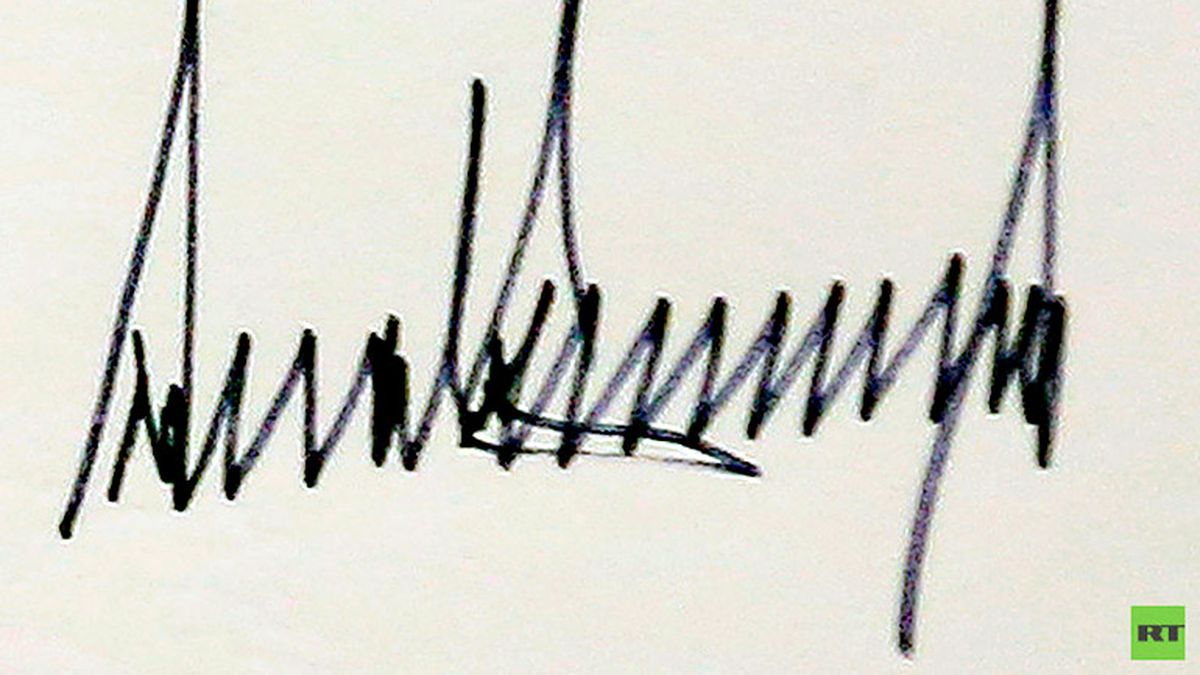 Grafóloga: qué dice la firma de Trump sobre él