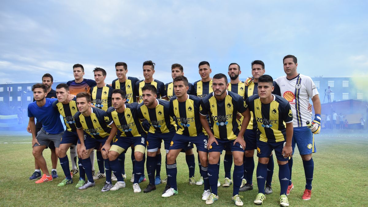 El Quillá campeón del Clausura Cristian Cardozo