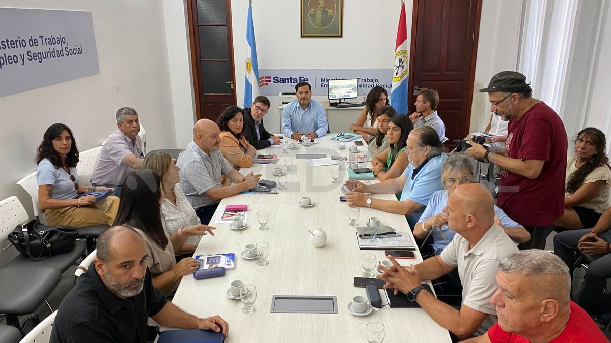 Paritarias en Santa Fe: el Gobierno ratifica que buscará un acuerdo semestral con los gremios