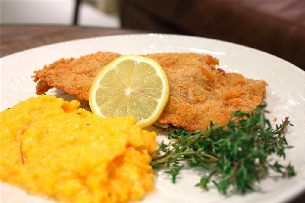 Receta casera de milanesas con puré de papas: un clásico que nunca falla