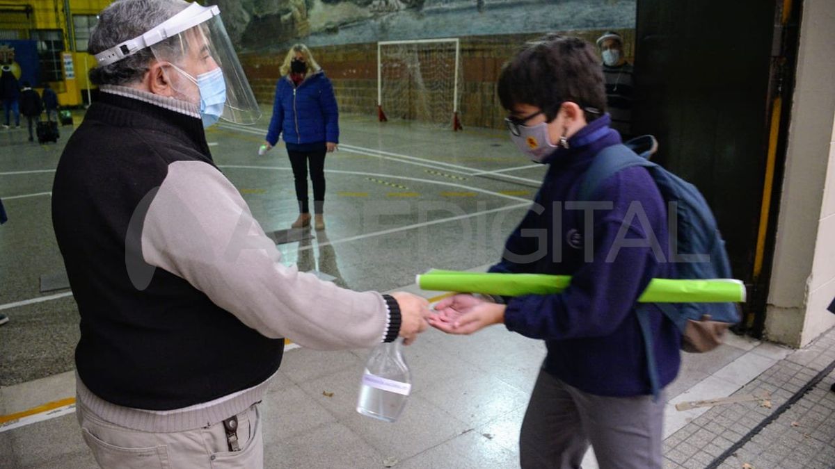 Como son los protocolos sanitarios para el regreso a clases en Santa Fe
