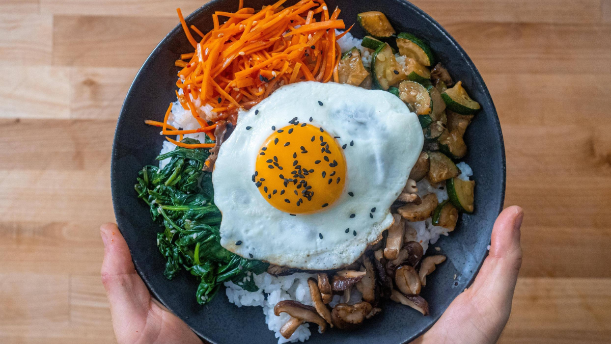 Bibimbap: la receta coreana, fácil y deliciosa, para hacer en casa y ...