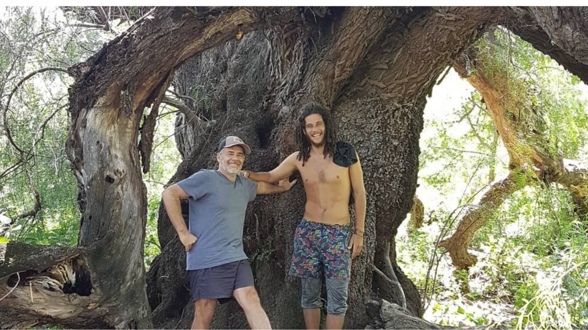 Así es la nueva vida del hijo de Julián Weich tras dejar todo por un ...