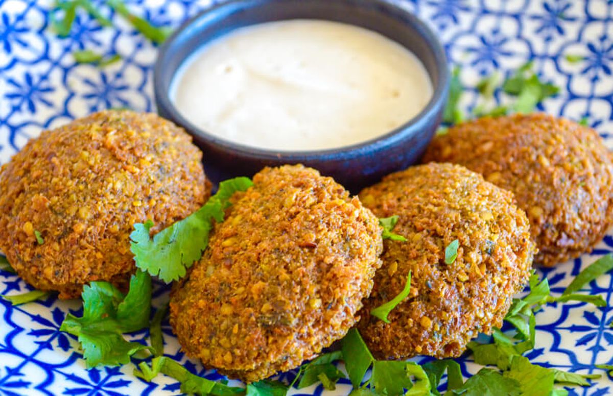 Cómo hacer falafel: la receta vegetariana más famosa de la cocina árabe
