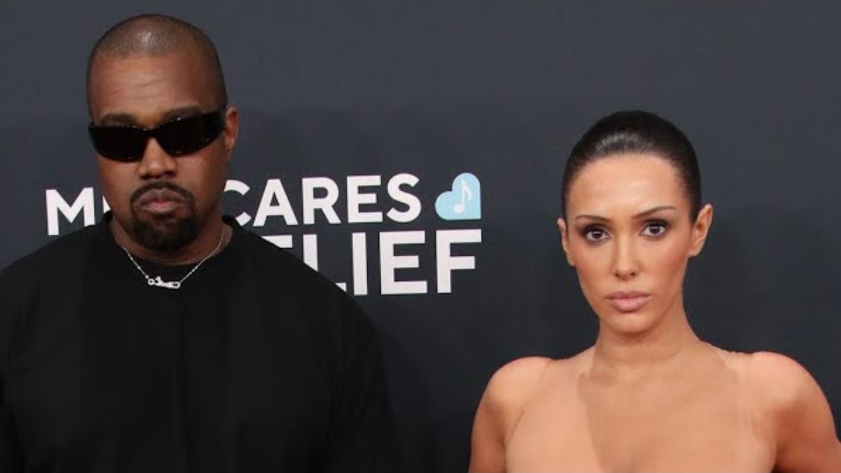 Se conoció cuánto costaría el no vestido de Bianca Censori, la esposa de Kanye West
