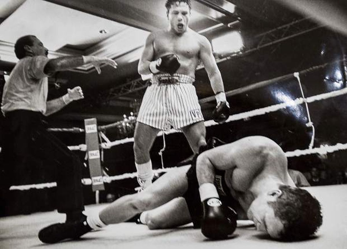 Vinny Paz, el boxeador que pasó de casi quedar paralítico a volver a ...