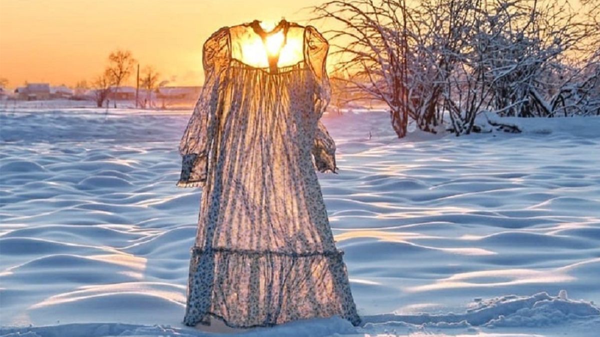 Fotos: por qué la ropa queda erguida como si la utilizara alguien invisible