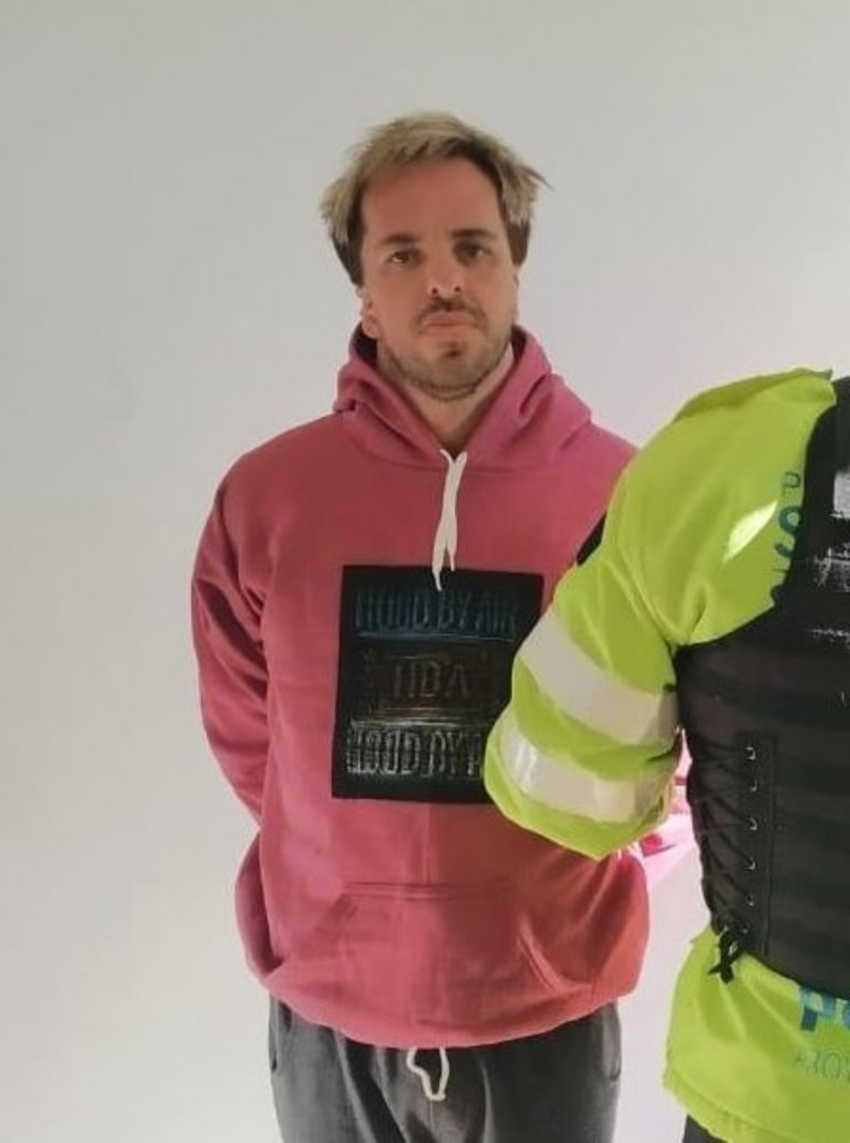 El dramático presente de Reinaldo, el viudo de Adelfa: Perdió todo y está...