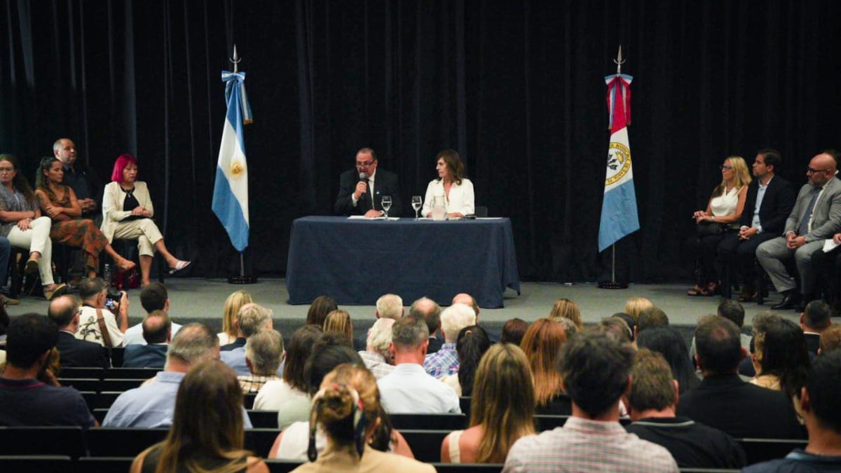 Los cinco anuncios claves de Poletti en la apertura de sesiones del ...