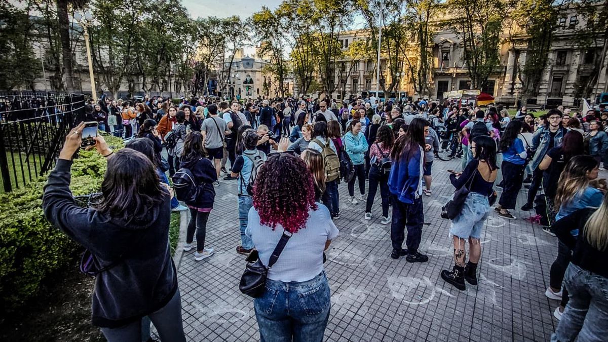 Triple crimen de Florencio Varela: marchas en varios puntos del país pidiendo justicia por ...