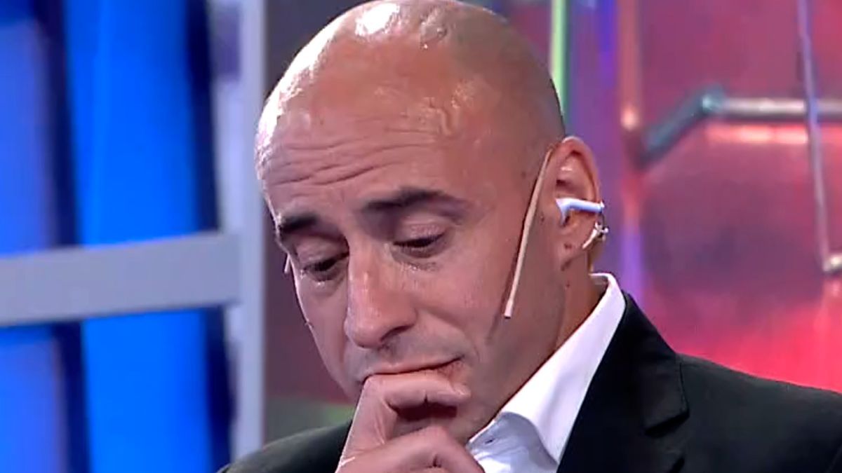Se conoció cómo será el futuro laboral del periodista Esteban "Pelado ...