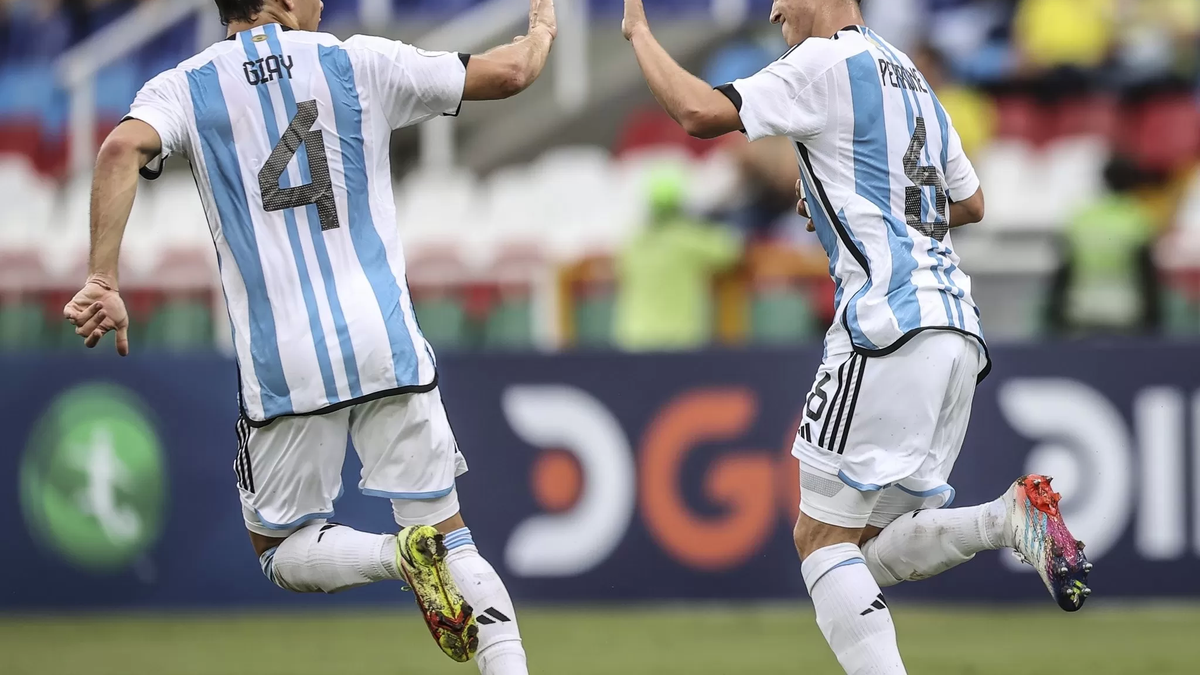 A qué hora juega la Selección Argentina Sub-20 el clásico ante Brasil ...