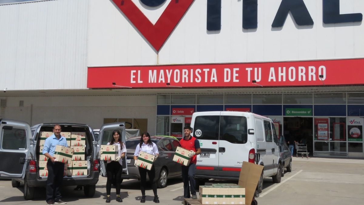 Supermayorista Vital junto a la comunidad de Santa Fe