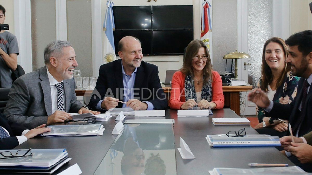 Omar Perotti y Marcelo Sain se reúnen con Sabrina Frederic para ...