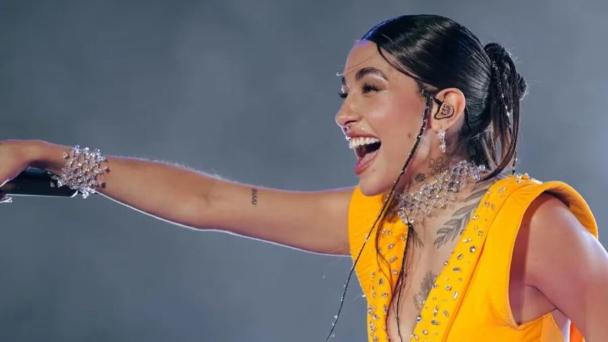 María Becerra vs. “Los del Espacio”: La controversia que sacude la música argentina