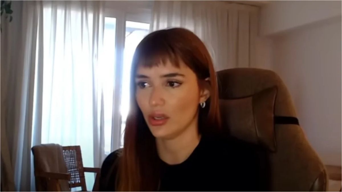 No sé si está en la puerta de mi casa: la periodista Agustina Peñalva denunció en vivo a su acosador