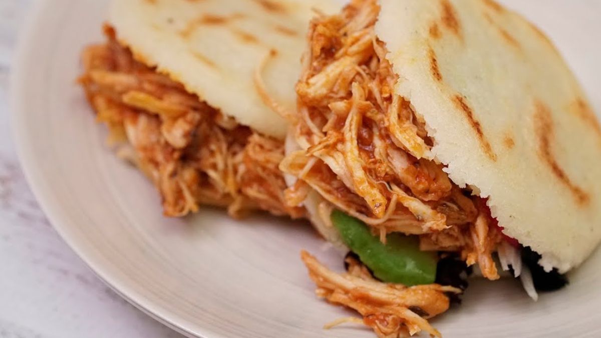 Cómo hacer arepas: la receta fácil y deliciosa de la cocina colombiana