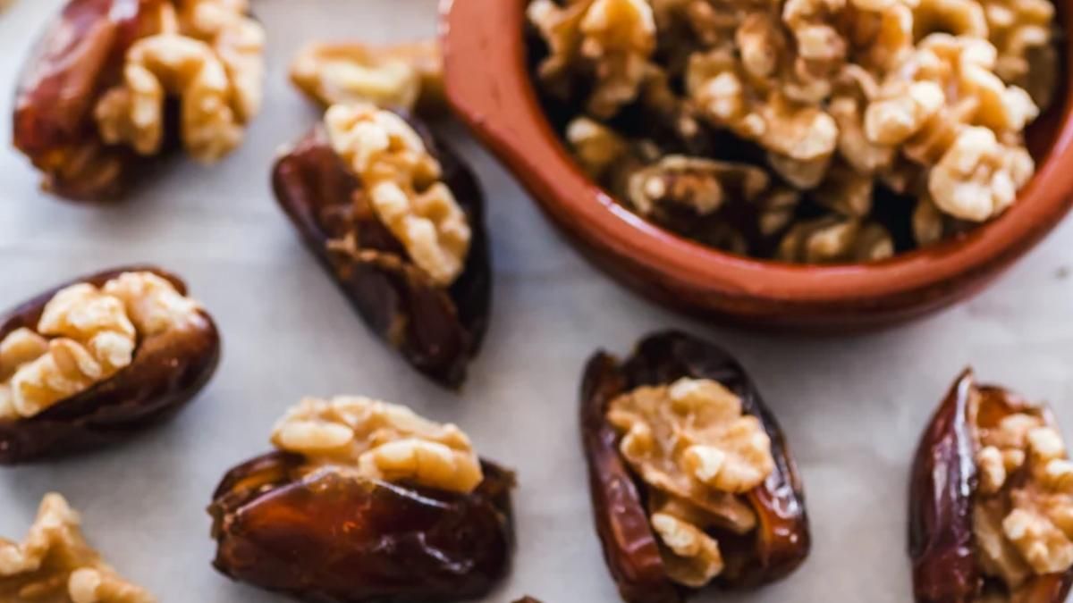 Receta de bombones de dátil y nuez: dulzura natural en 2 pasos