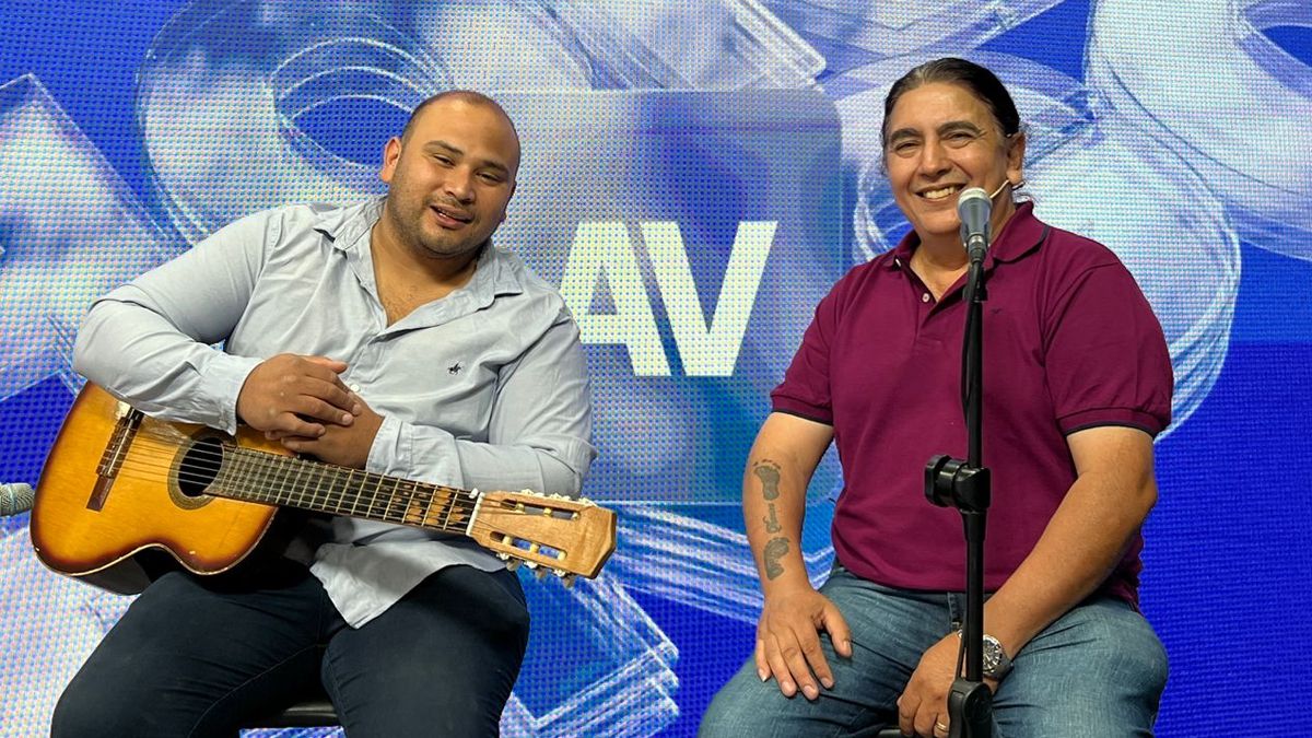 ¡A pura cumbia santafesina! Mario Pereyra despidió el 2024 en AIRE con ...