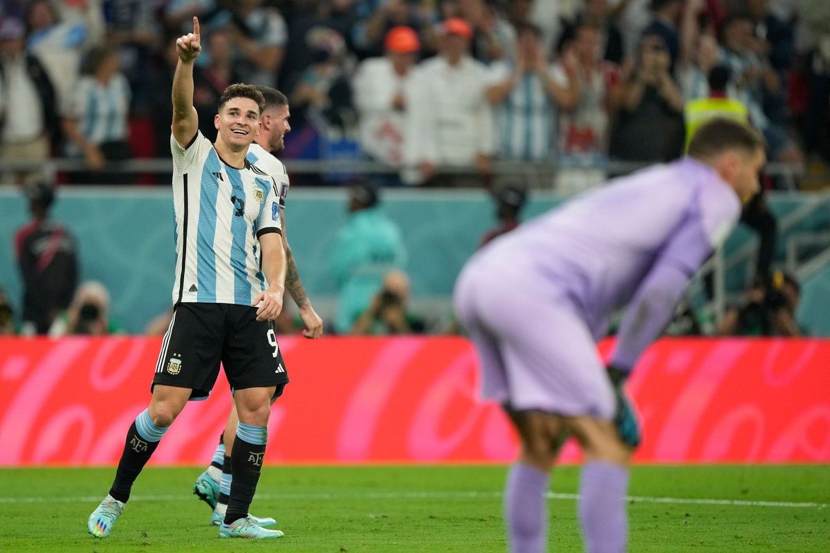 Julián Álvarez, la figura inesperada que se destapó a fuerza de goles y ...