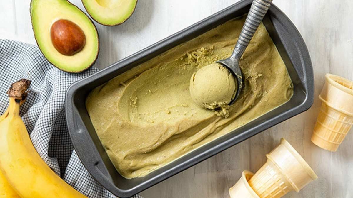 Helado cremoso y casero con solo 3 ingredientes y sin azúcar