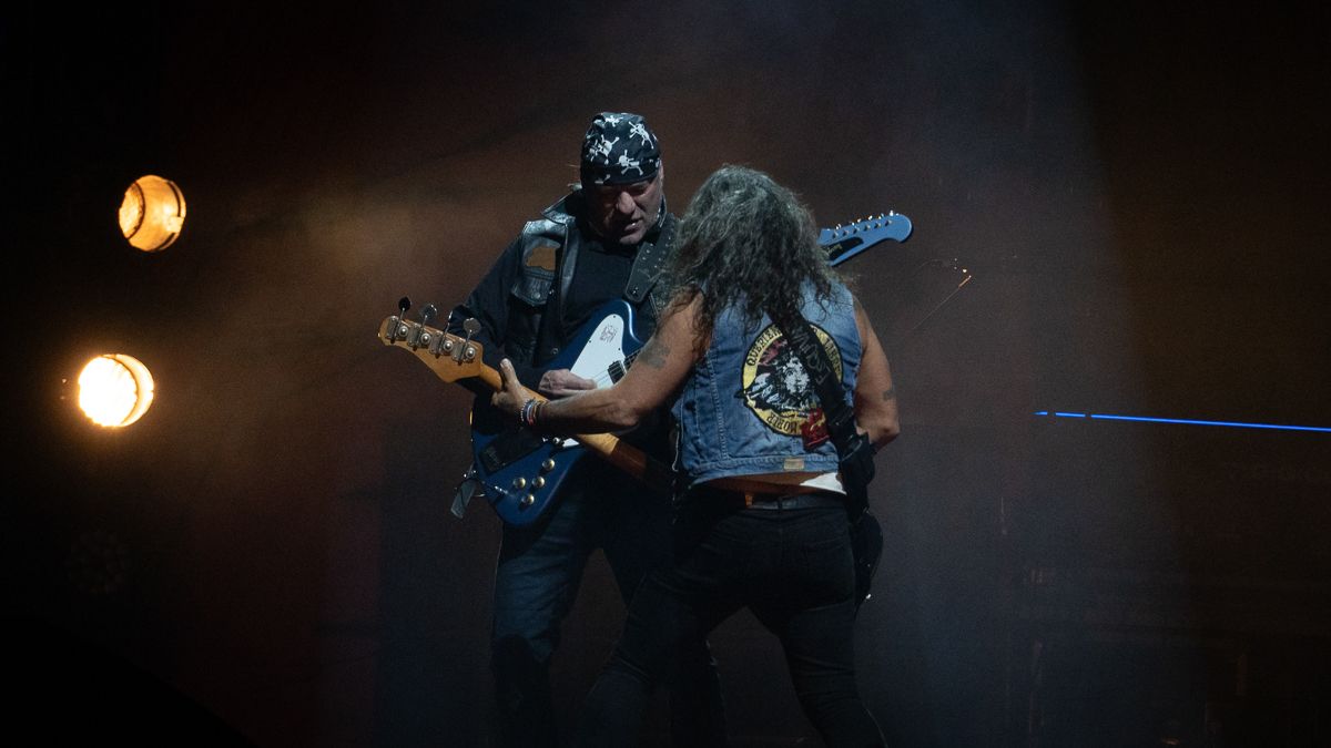 La Renga hizo temblar Santa Fe: postales únicas de una noche histórica ...