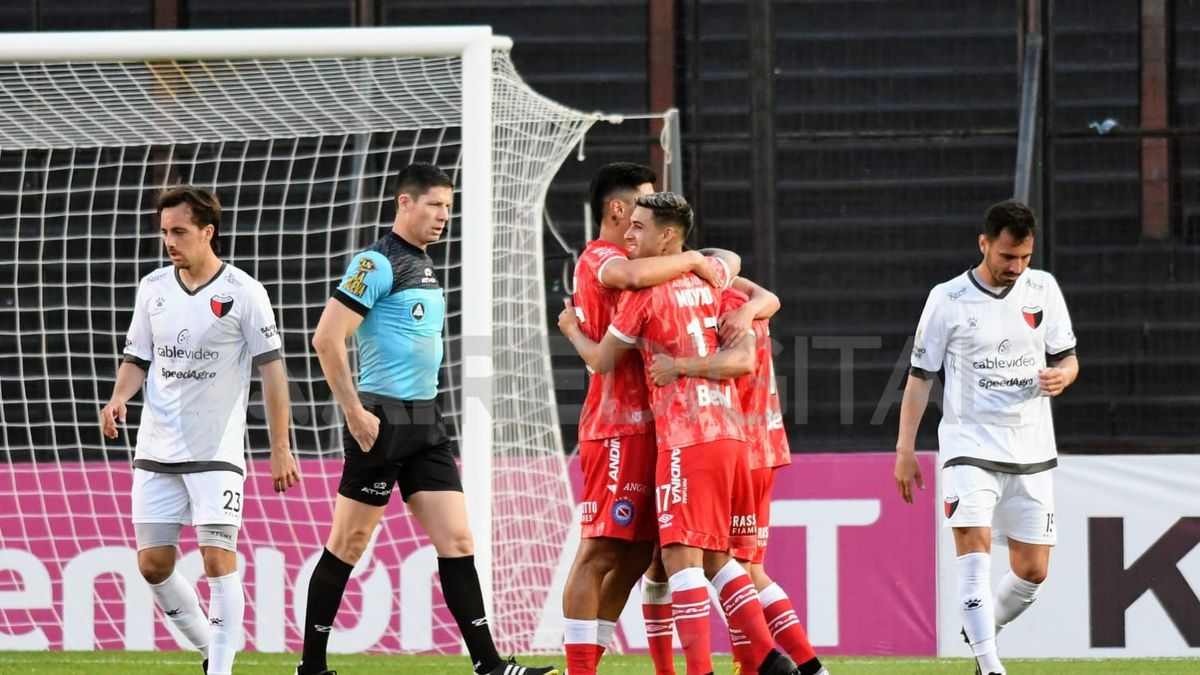 Club Atlético Colón cayó por 4-0 con Argentinos Juniors en un lunes ...