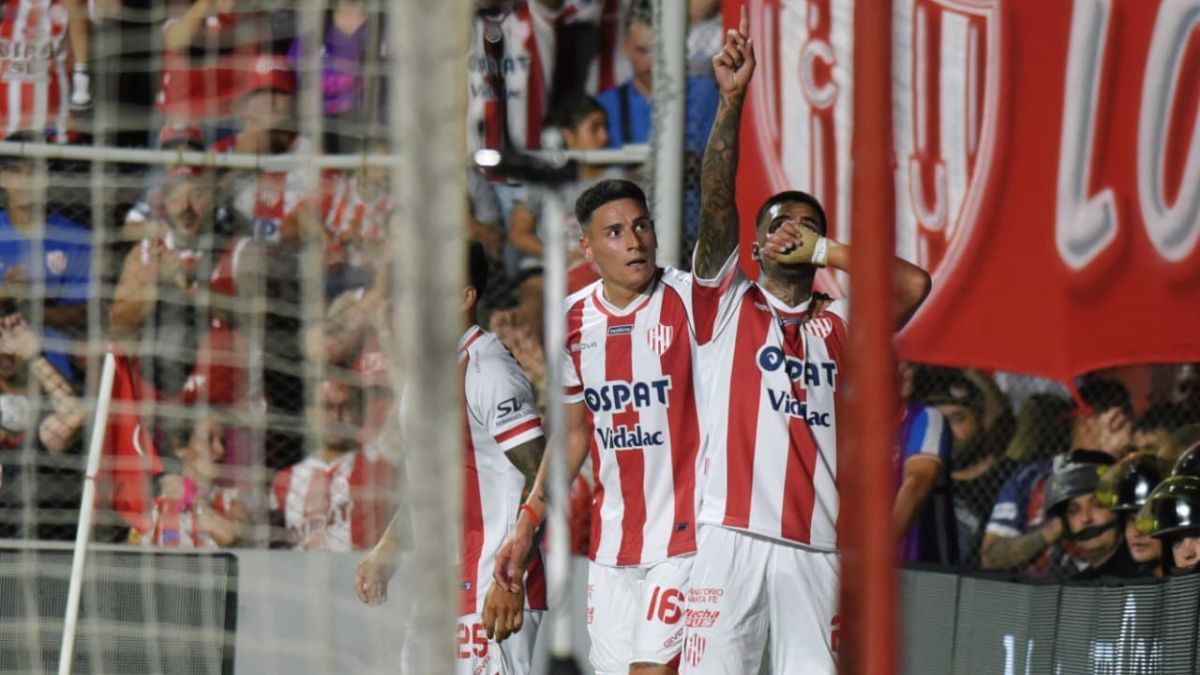 A Unión se le abrió el arco y golea 3 a 0 a Defensa y Justicia